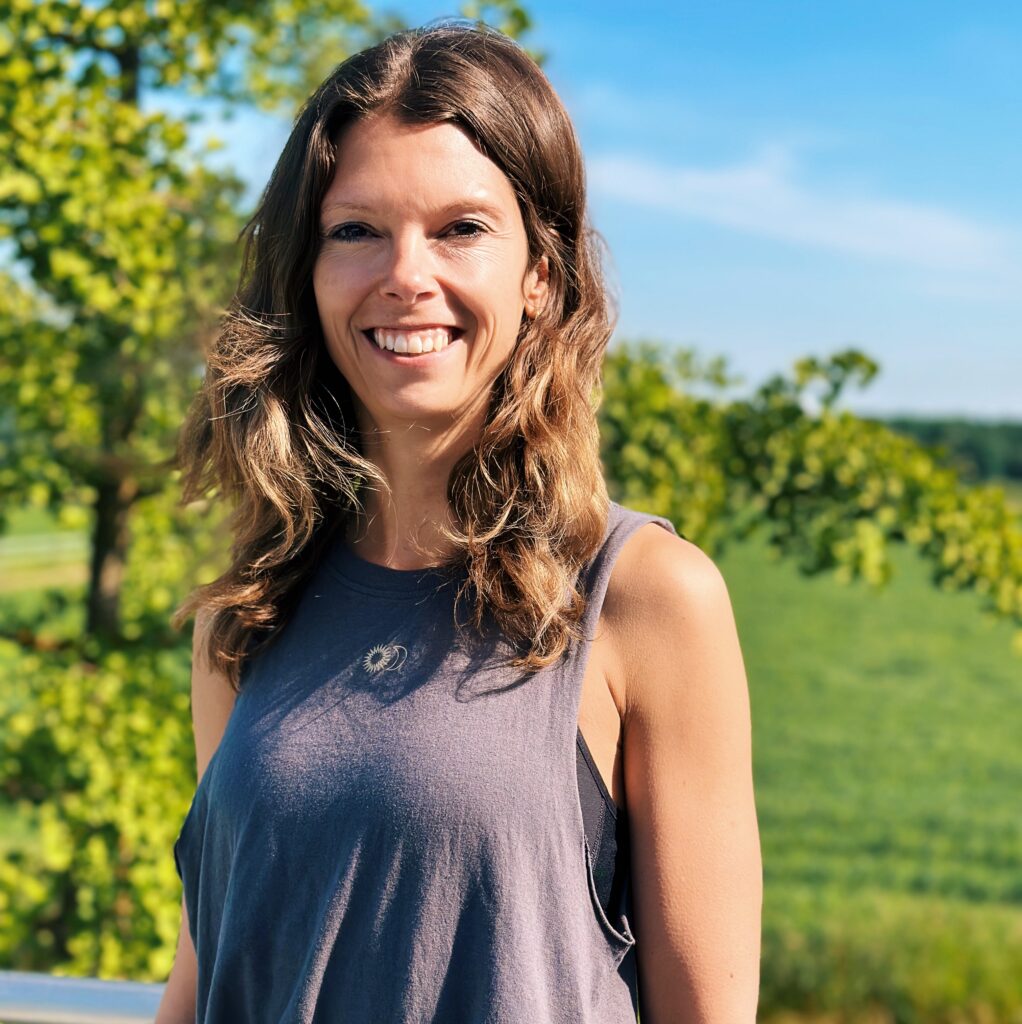 Home | Anna Lay Yoga